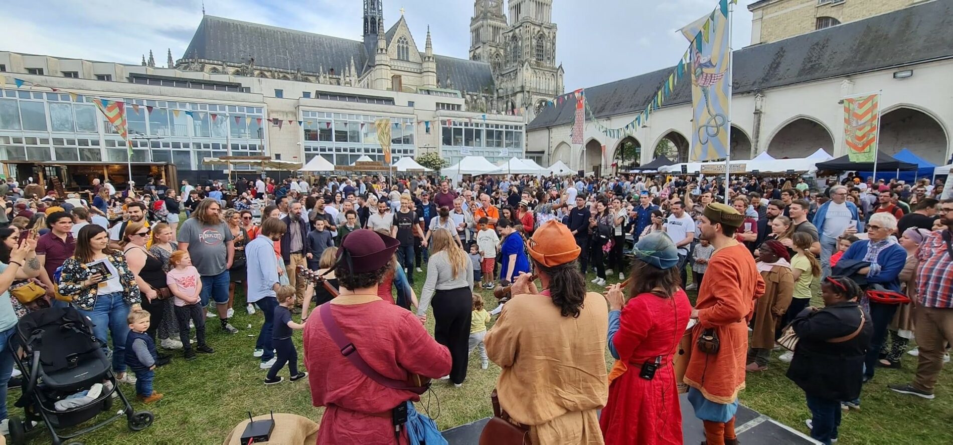 Marché Médiéval du Campo Santo, Orléans (45) - ApHV