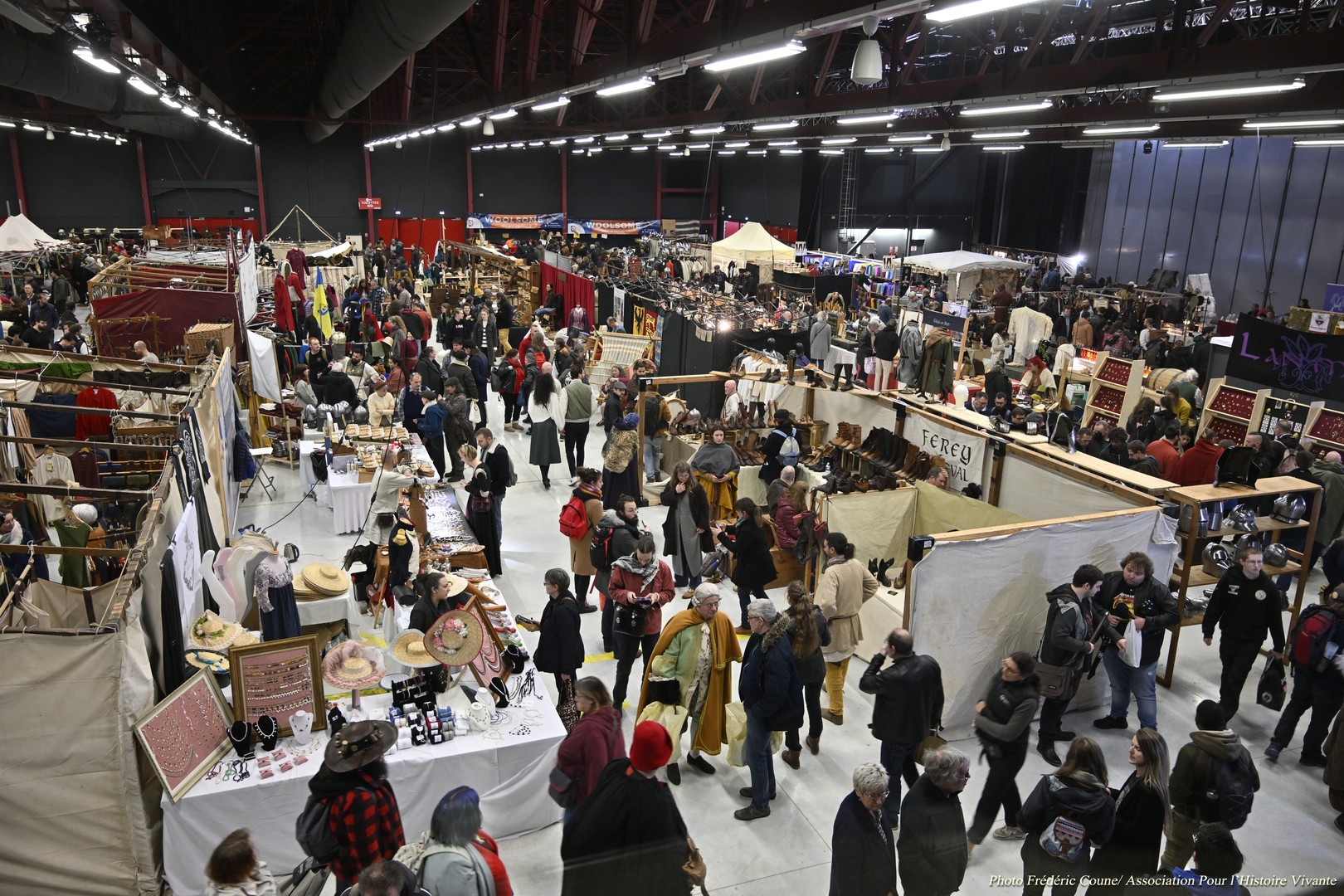 Marché de l’Histoire de Compiègne, avril 2023 - ApHV Marché de l’Histoire de Compiègne, avril 2023 - ApHV